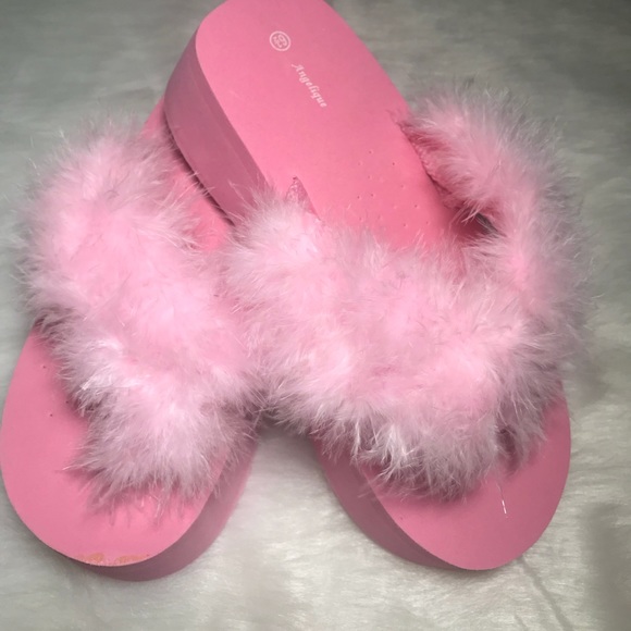 Shoes | 9s Pastel Pink Fuzzy Platform Sandals | Poshmark
